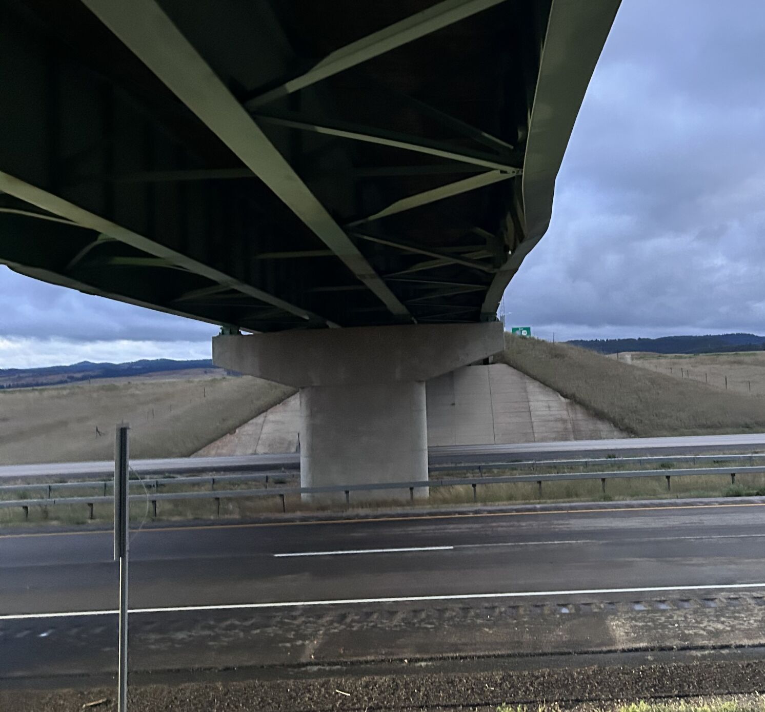 Beulah overpass bridge closed after vehicle strike | Local News ...