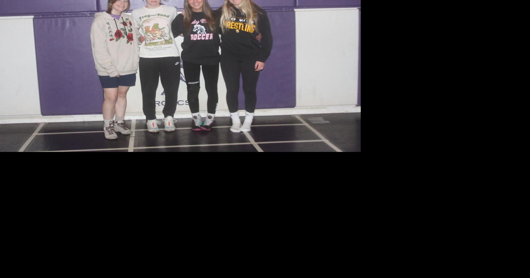 Low numbers for Bronc girls’ wrestling team | Local Sports | bhpioneer.com