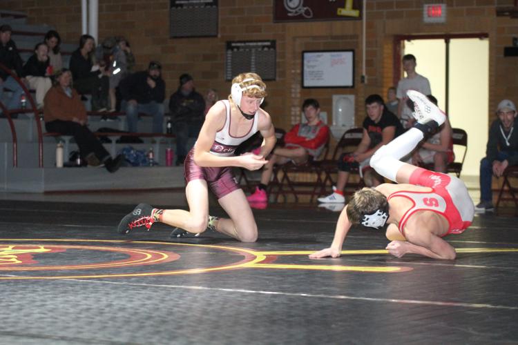 Golddigger boys win two wrestling duals | Local Sports | bhpioneer.com