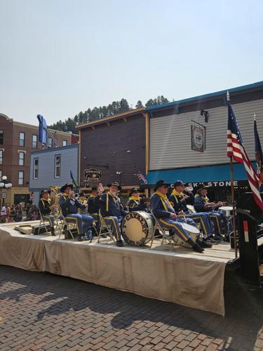 Days of ’76 Parade rolls through Main St. to celebrate a week of rodeo ...