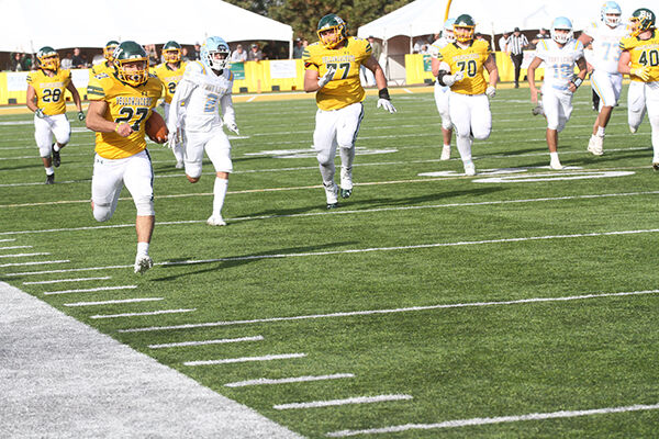 BHSU football grounds Skyhawks 75-0 | Local Sports | bhpioneer.com