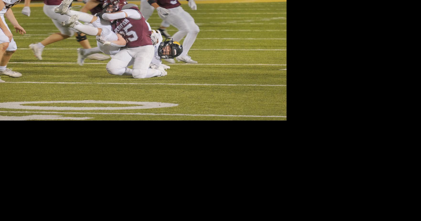 Spearfish Spartans’ football team shucks Mitchell Kernels, 42-16 ...