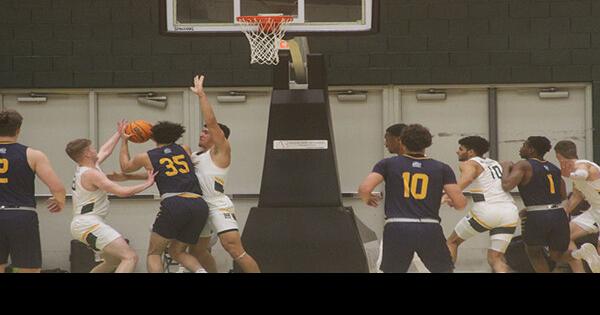 BHSU men’s basketball off to historic start | Local Sports | bhpioneer.com