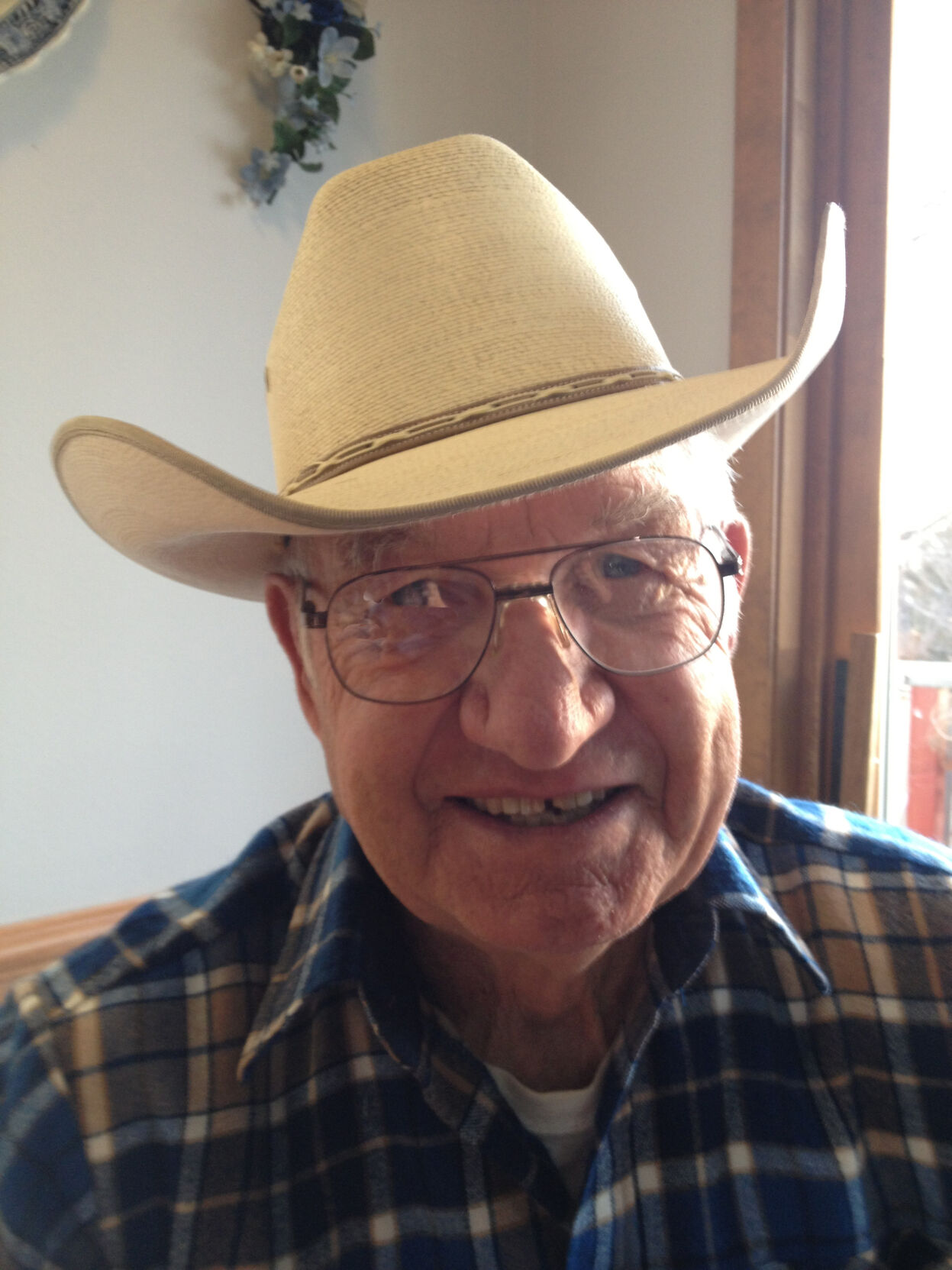 Peter Claude Larson | Obituaries | bhpioneer.com