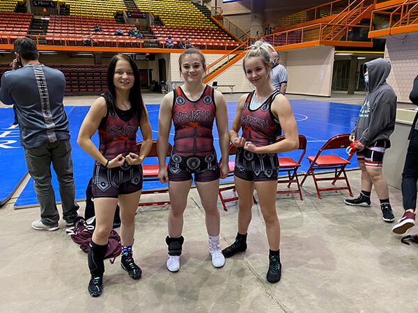 Girls HS wrestling sanctioned and growing in popularity in SD | Local ...