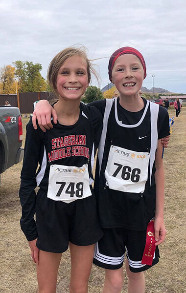 Middle school runners share friendly competition | Local Sports ...