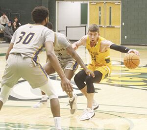 Jackets topple Regis, complete weekend sweep | Local Sports | bhpioneer.com