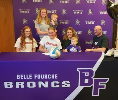 Mataya Ward signs letter of intent for Chadron | Local Sports ...