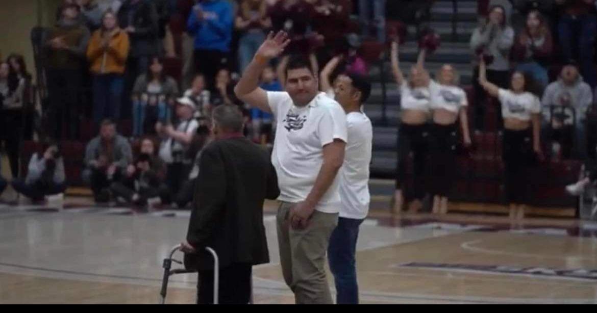 Montana Griz Basketball honors Mike Chavez on Nike N7 Night in Missoula ...