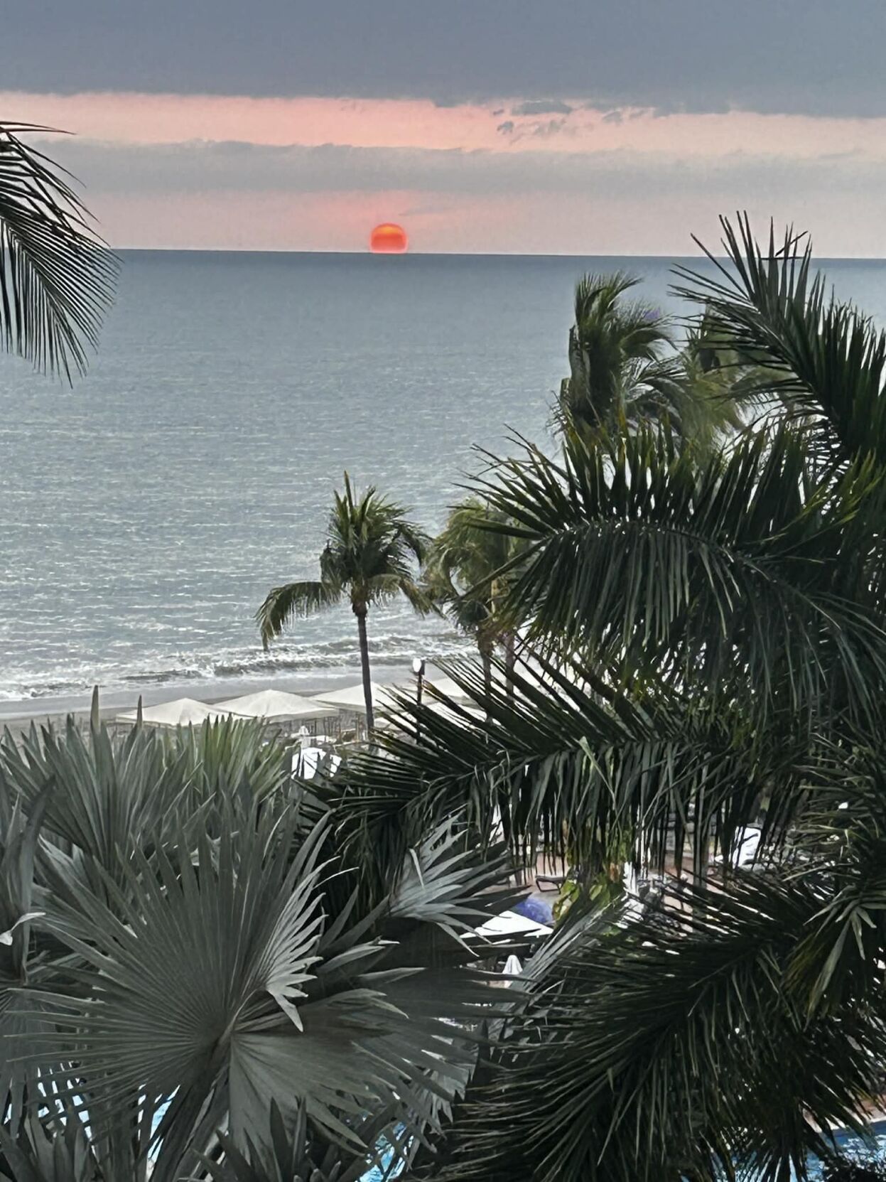Trouble in paradise: Big Timber couple has pool-side seat to Puerto ...