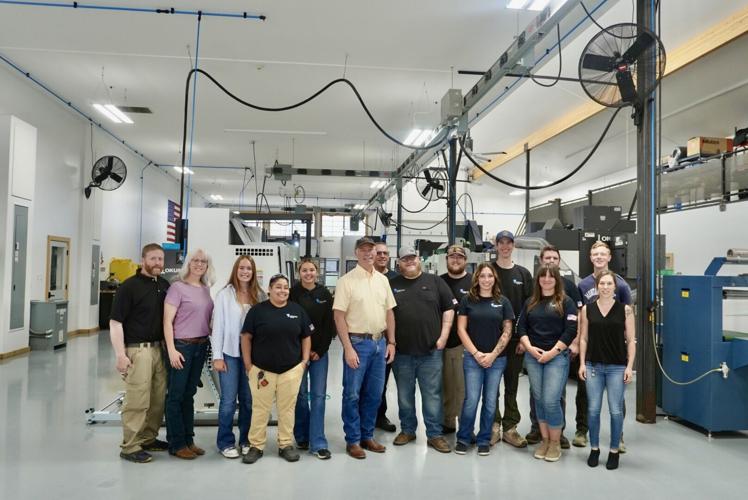 Governor tours Big Timber machine shop | News | bigtimberpioneer.net