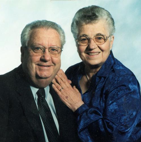 Arvid and Sunny (Gates) Lindley