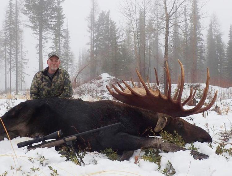 Washington hunter bags world-record moose