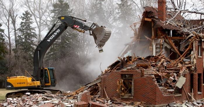 Shadow Lawn estate: Bringing down the house