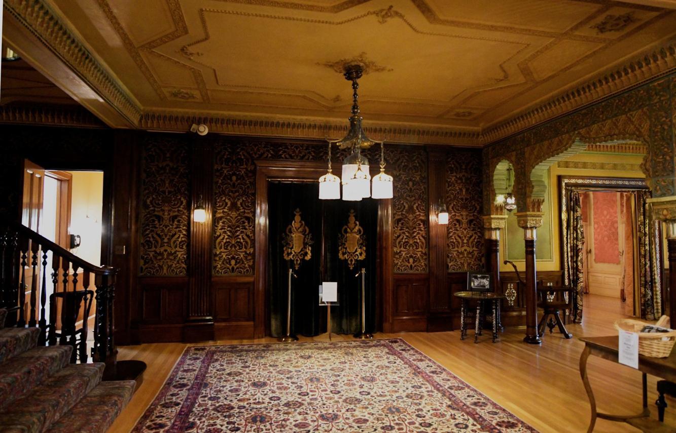 The haunting of Moss Mansion