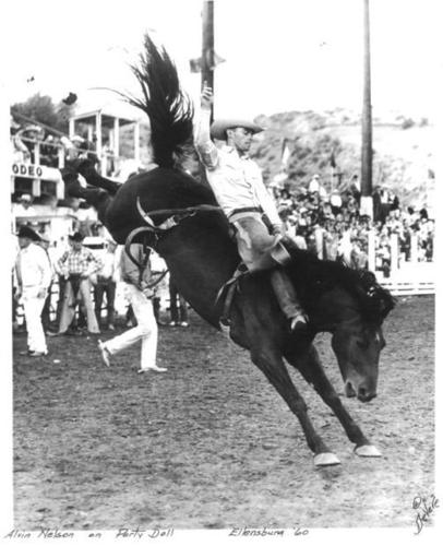 Rodeo cowboy legend Alvin Nelson dies in Minnesota