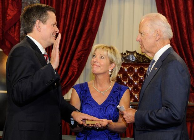 Sen. Daines signs on to term limits bill