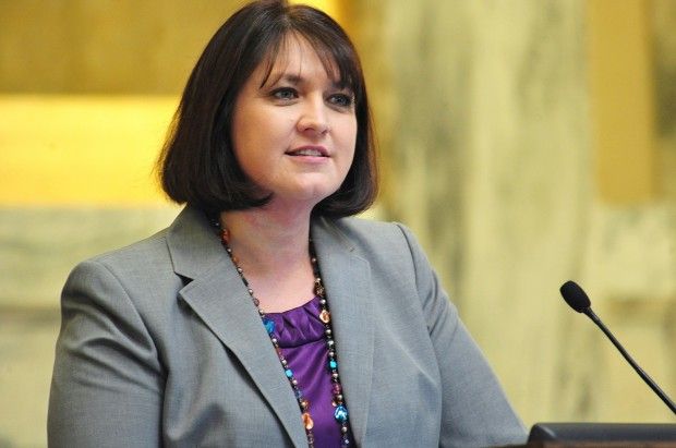 Juneau: Back policies to boost graduation rates