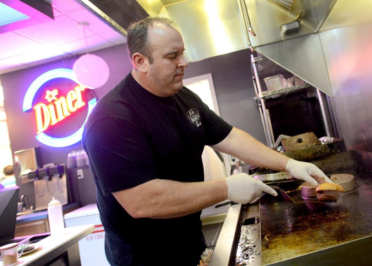 Burger Dive shows off Huckleberry, Blackened Sabbath burgers at World ...