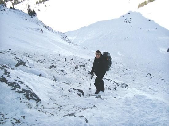 Avalanche aftermath strains county-rescuers relations
