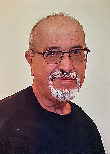 Thomas "Tom" Warren