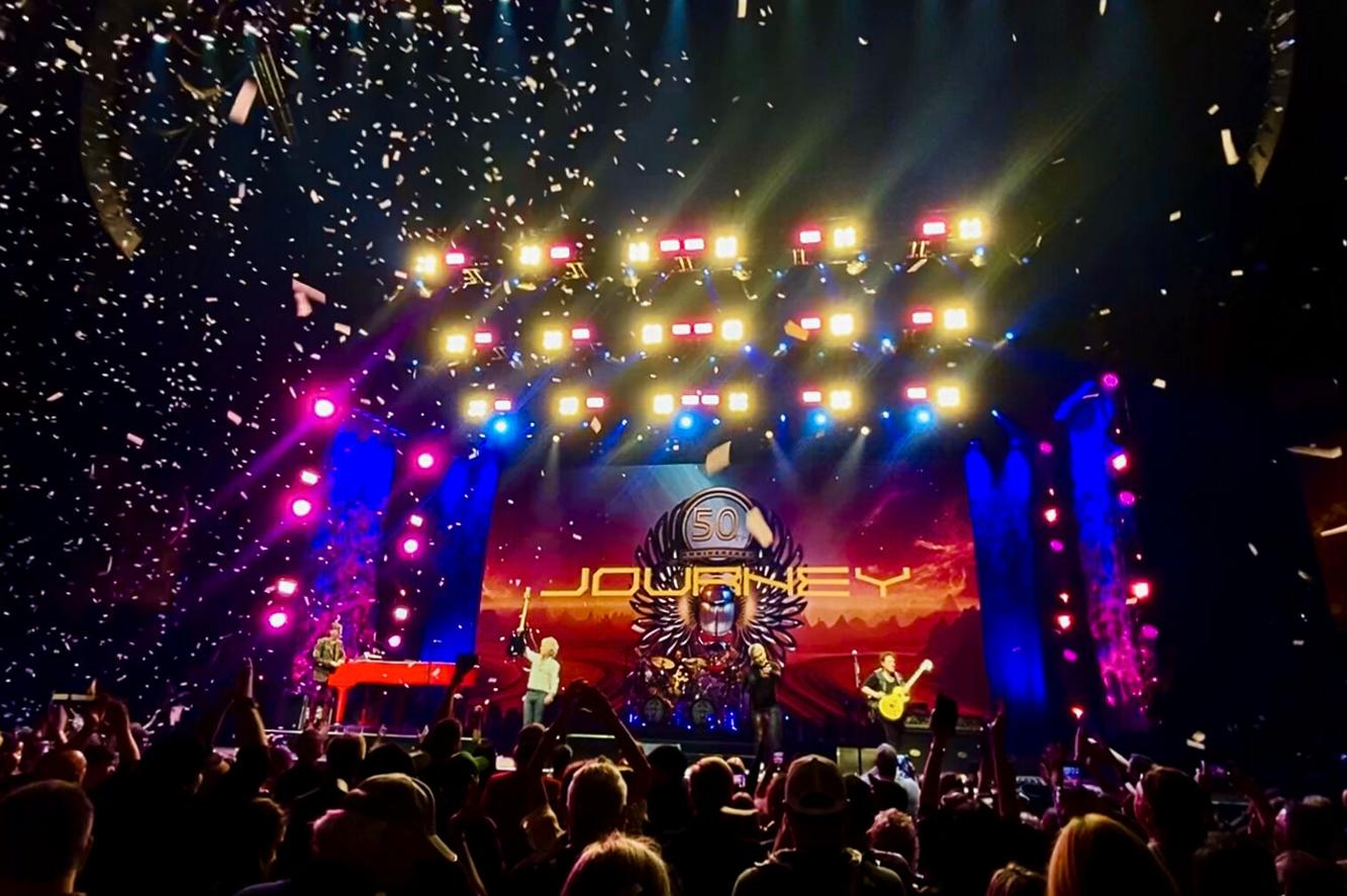 Photos: Journey and Toto draw large crowd at Metra