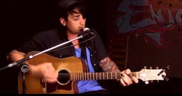 Studio Enjoy: Luke Dowler performs 'Stay'