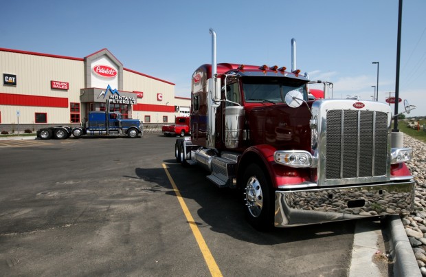 Officials tout new Peterbilt dealership's role in the economy