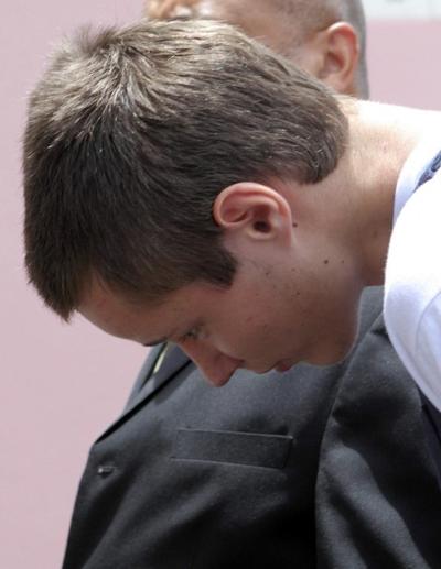 ‘Barefoot Bandit’ a suspect in Cody