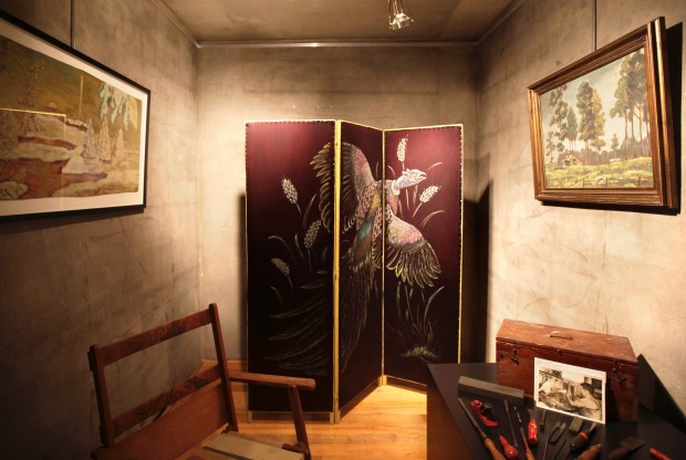 Art from WWII internment camp in Arkansas on display