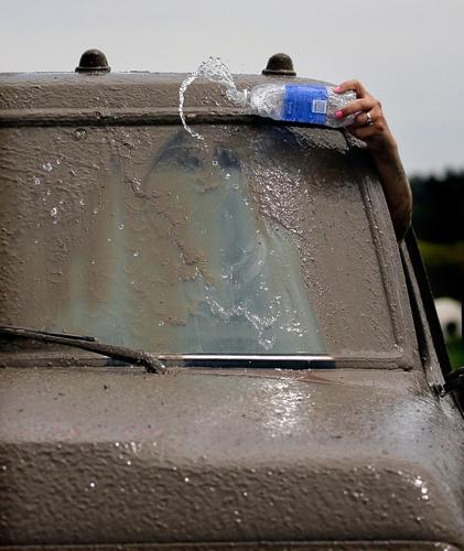 Gettin' dirty: Mud racers kick off season with a splash