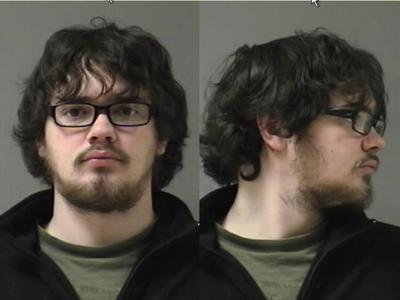 Homosexual slur at bar leads to knife assault