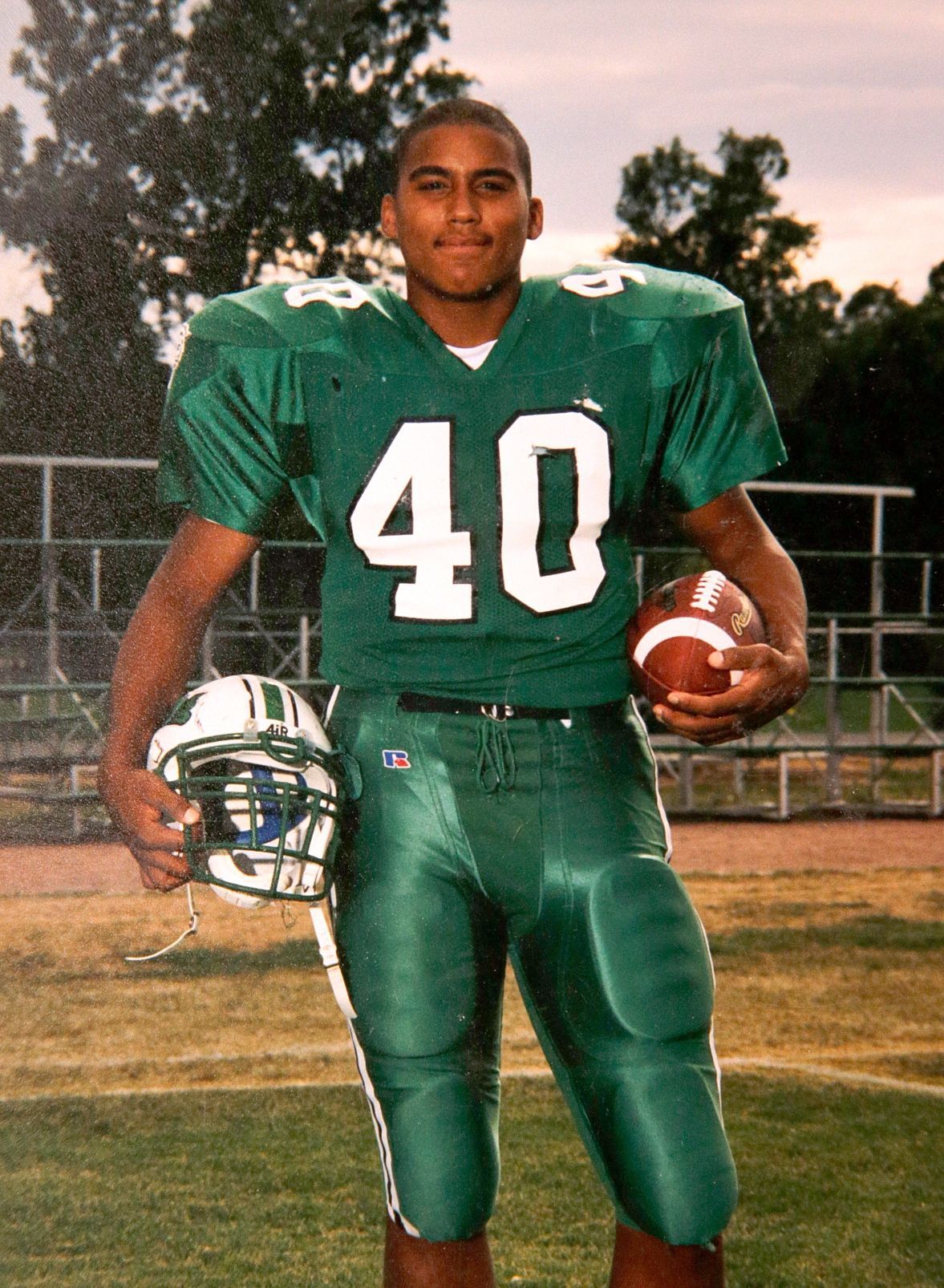 One year removed from NFL, Dwan Edwards relishes time off | Sports ...