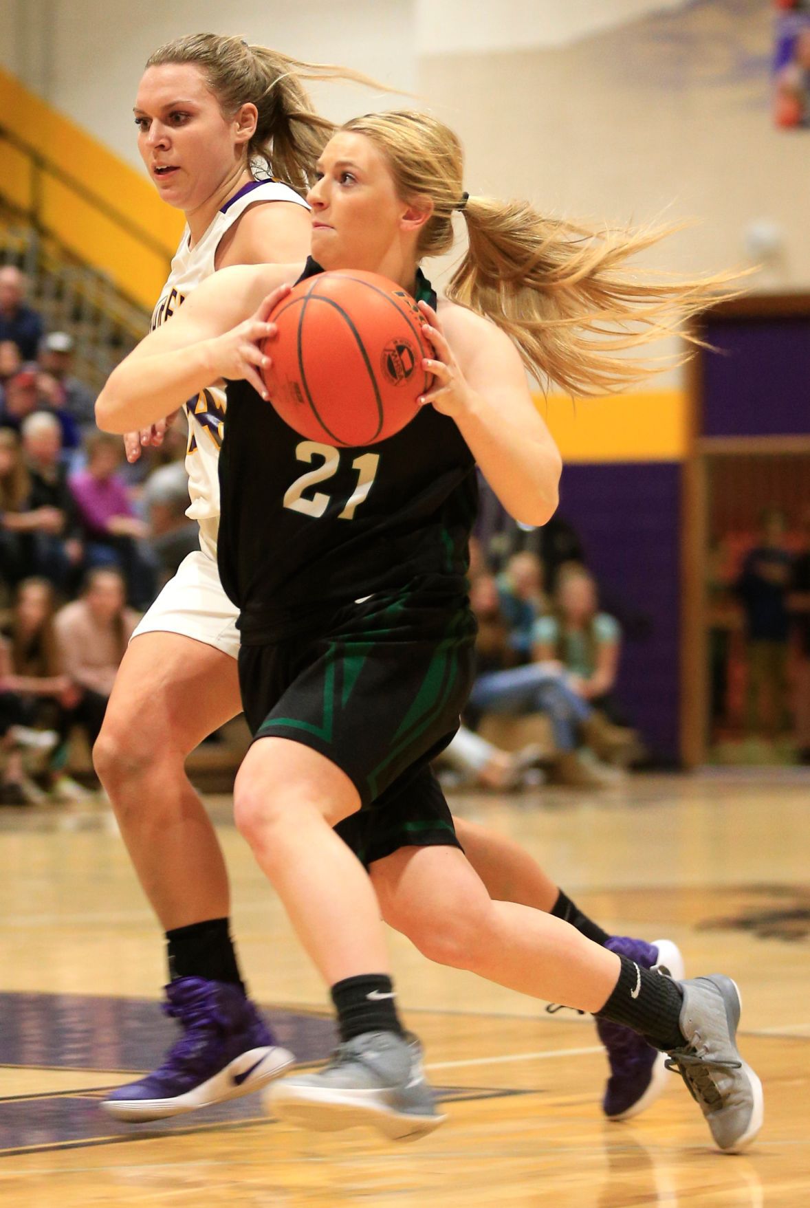 Rylee Clark's early hot hand, team defense lifts Laurel over Billings ...