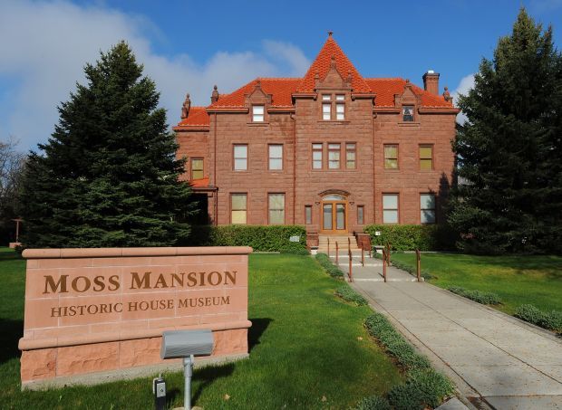 Rocky students find treasures, work on archive for Moss Mansion