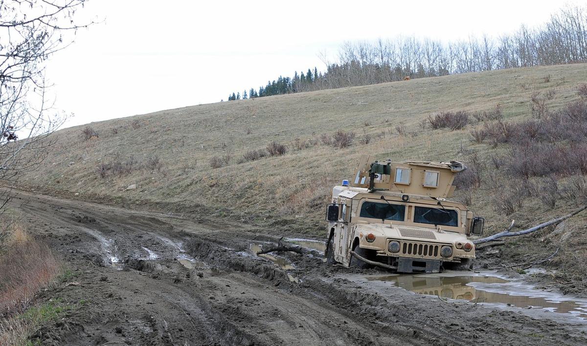 Montana Army National Guard helicopter rescues Air Force Humvee stuck ...