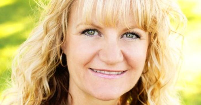 Tonya Sue now at Shears Salon