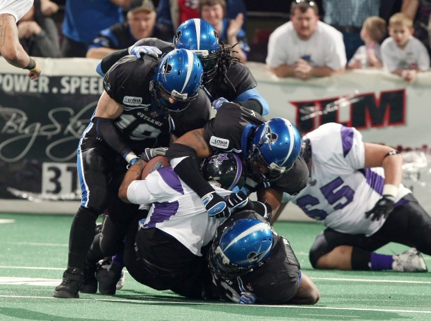 Outlaws finish strong