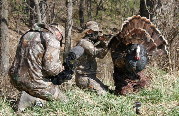 Scoot & shoot turkey tactics used in video stir debate