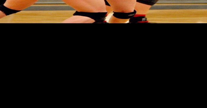 Forsyth's Ruby Kallenbach and Kaylee Zard