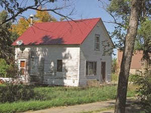 Even though neo-Nazi Craig Cobb is gone, tiny North Dakota town can't ...