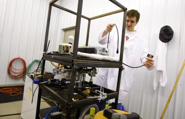 Wyoming teen makes nuclear fusion reactor in dad's shed
