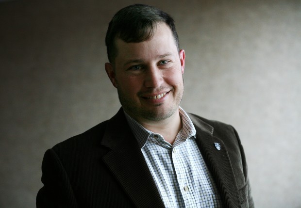 Wounded veteran speaks on hunting, healing