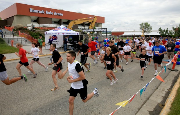 Hundreds flock to re-opening ceremonies at Rimrock Auto Arena
