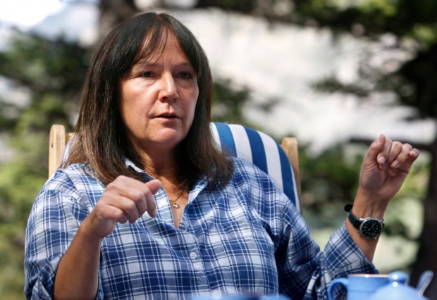 Petitioners rally against East Rosebud hydropower project