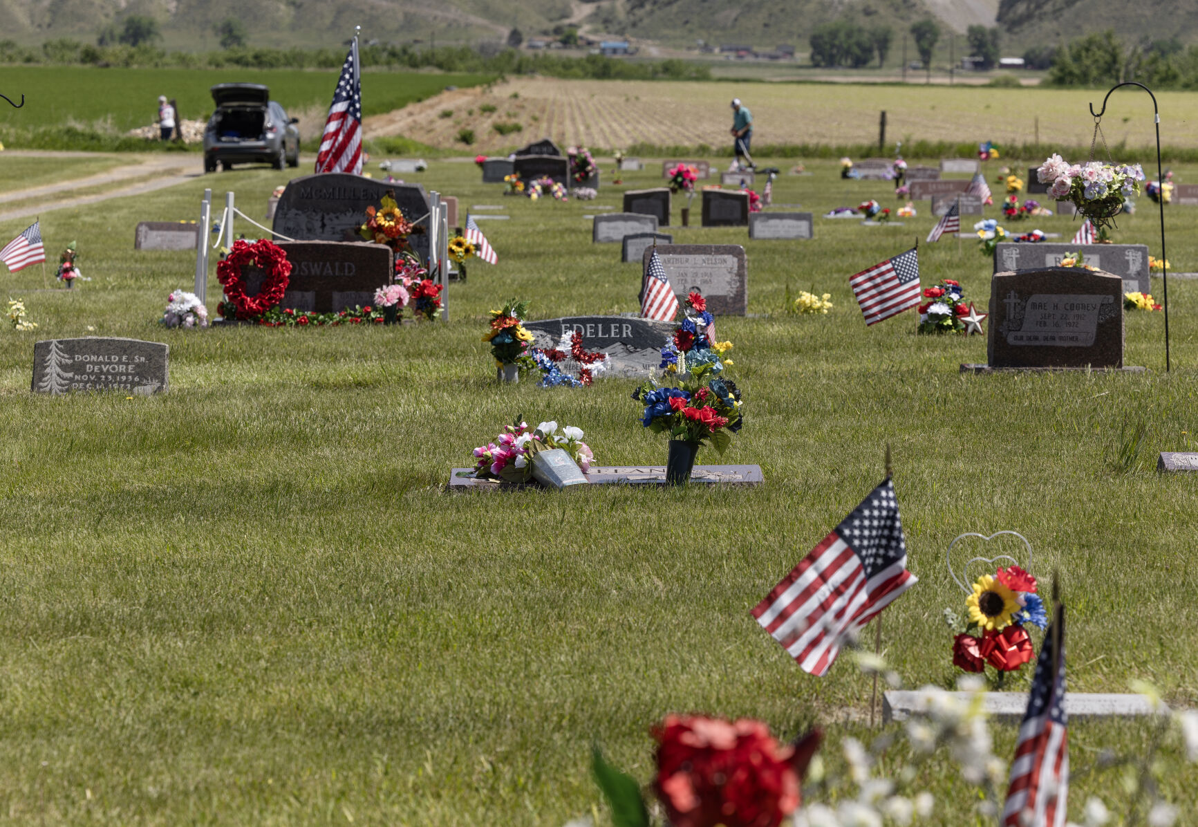 Photo: Memorial Day at the Rockvale Cemetery