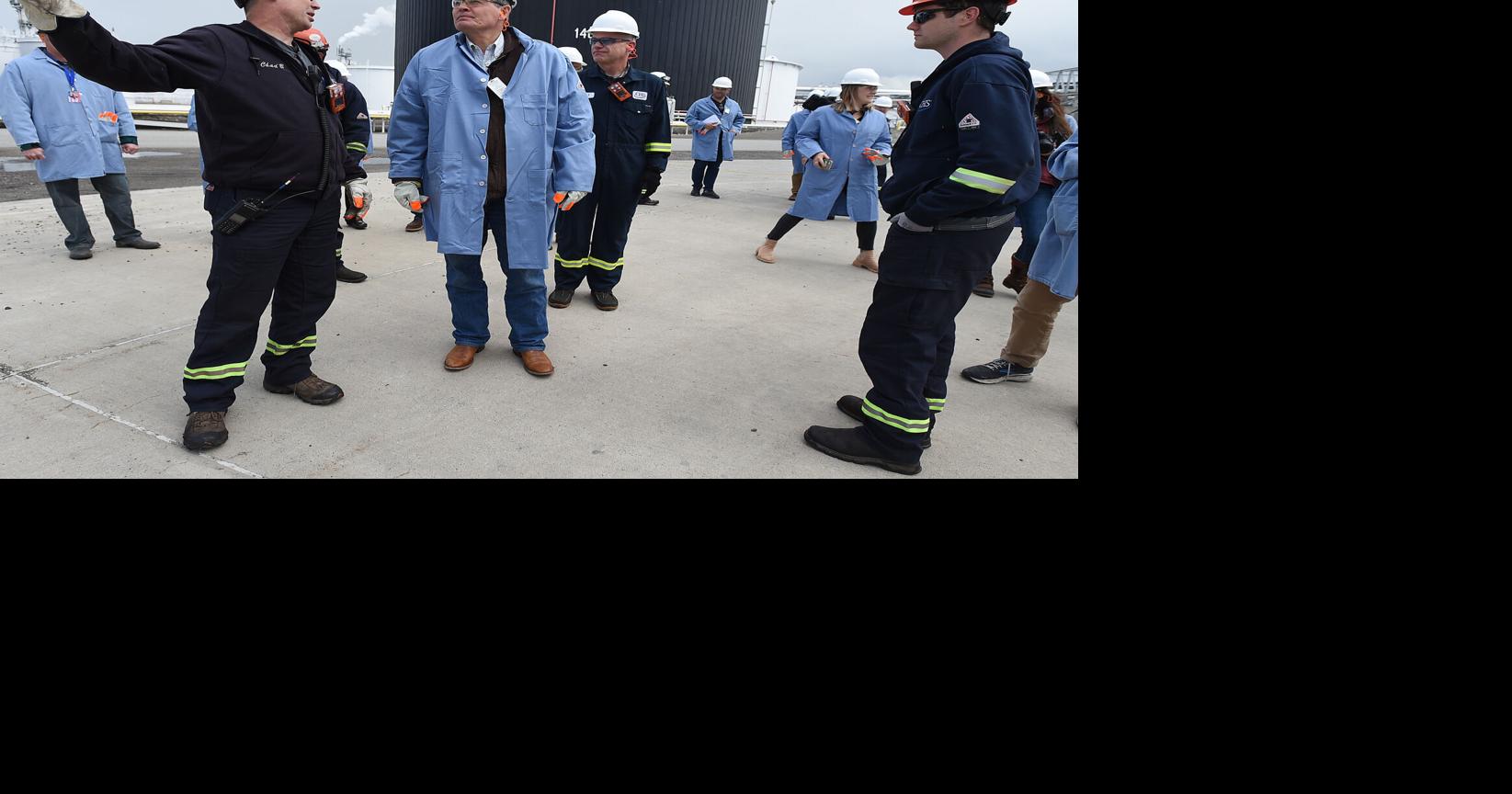 Sen. Daines visits CHS refinery, talks energy policy