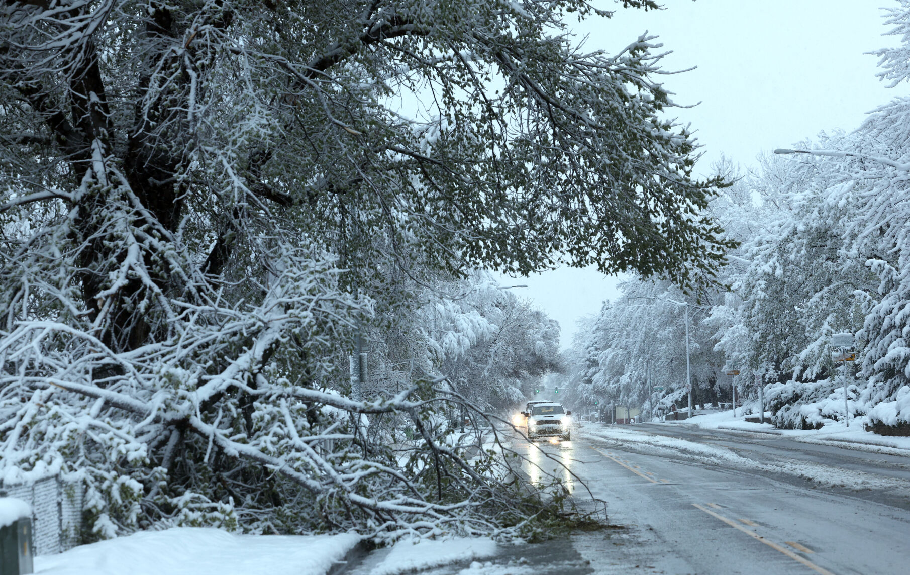 Billings neighborhoods without power after Thursday snow