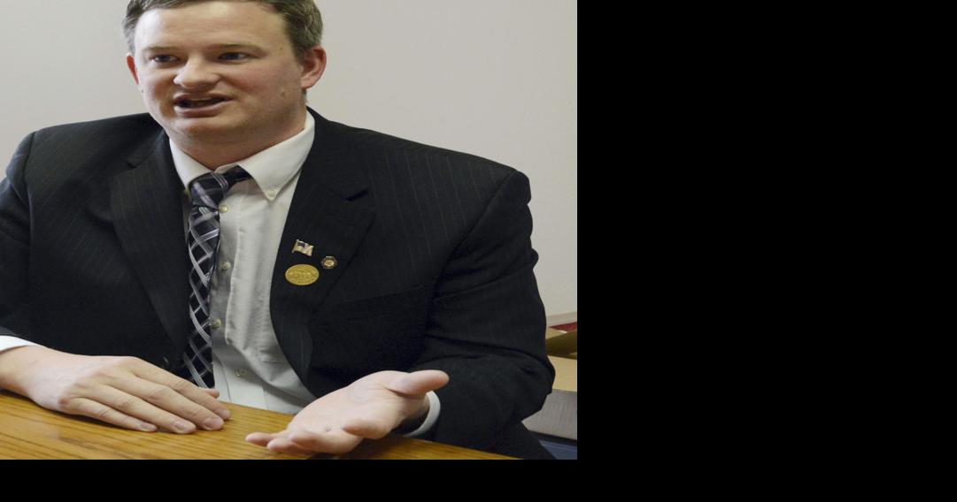 South Dakota attorney general, widow ink deal in fatal crash