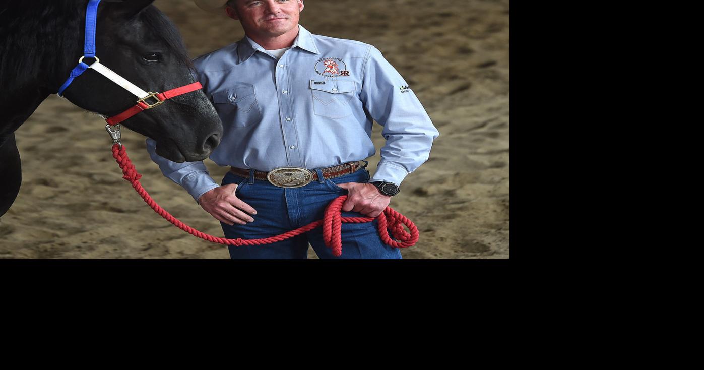 Stories of Honor: Steve Ozburn went from enlistee to the heart of Navy work